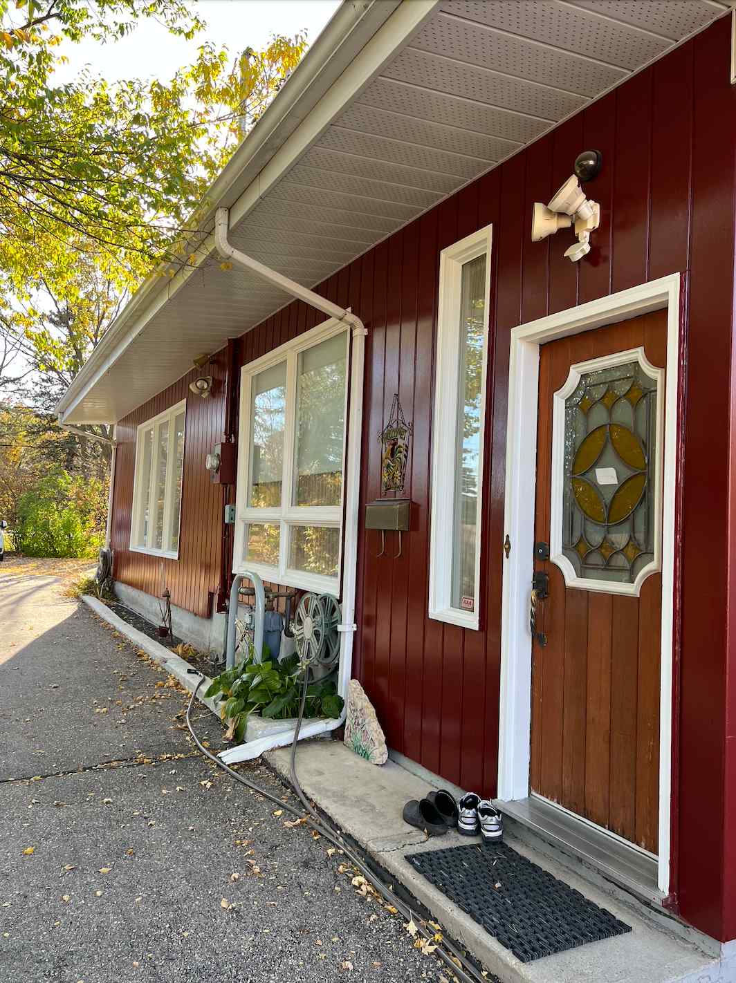 Bird's Hill Residential Exterior - Pinnacle Painting and Decorating